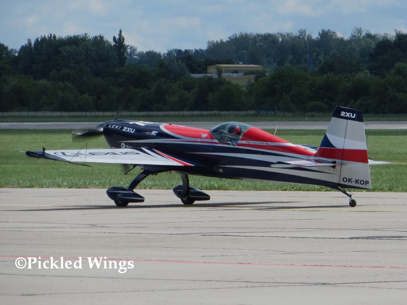 Extra 300 – The Rhine Roller – Pickled Wings