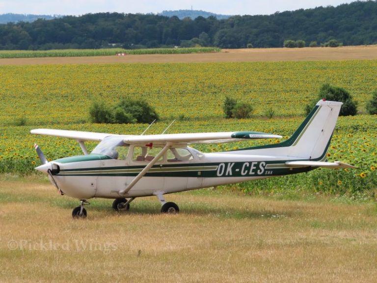 Cessna C172 Skyhawk – General Aviation Defined – Pickled Wings