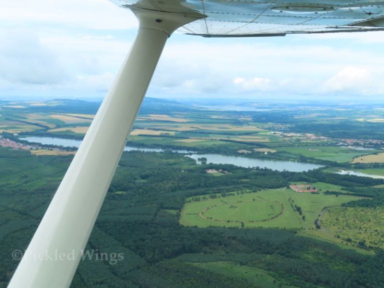 Cessna C172 Skyhawk – General Aviation Defined – Pickled Wings